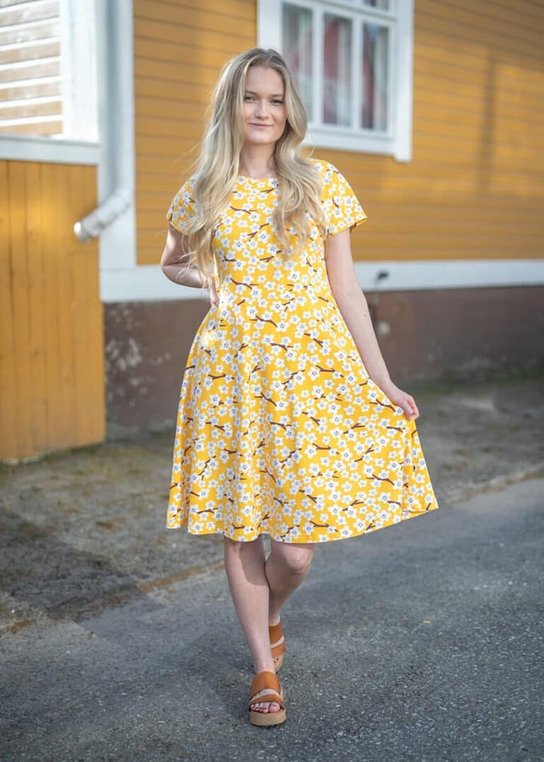 PaaPii Design Julia mekko Kirsikankukka aurinko